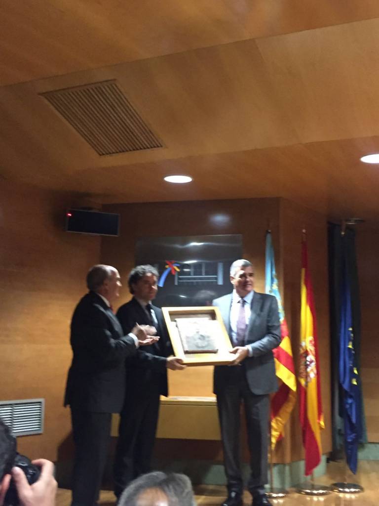 FRANCESC COLOMER ENTREGA EL PREMIO CAVANILLES DE TURISMO 2015 A ...